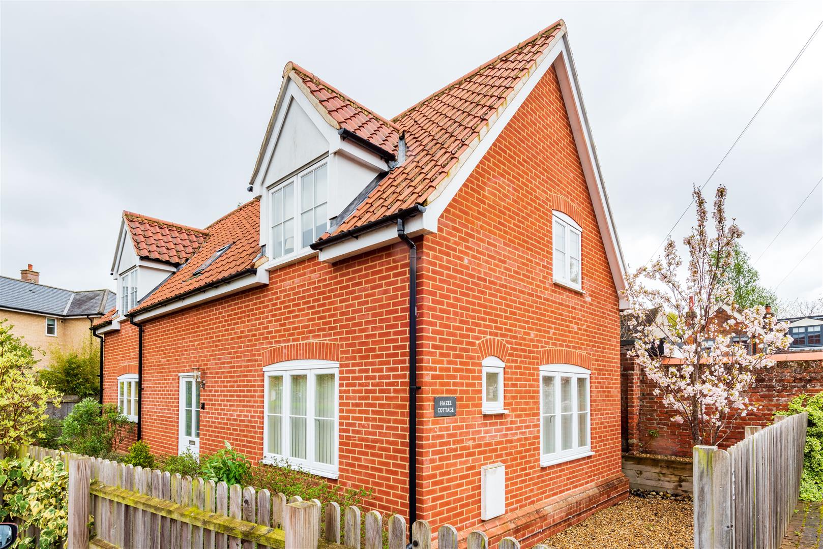 Hazel Cottage, 25 Long Bessels, Hadleigh - 17588017 - Chapman Stickels